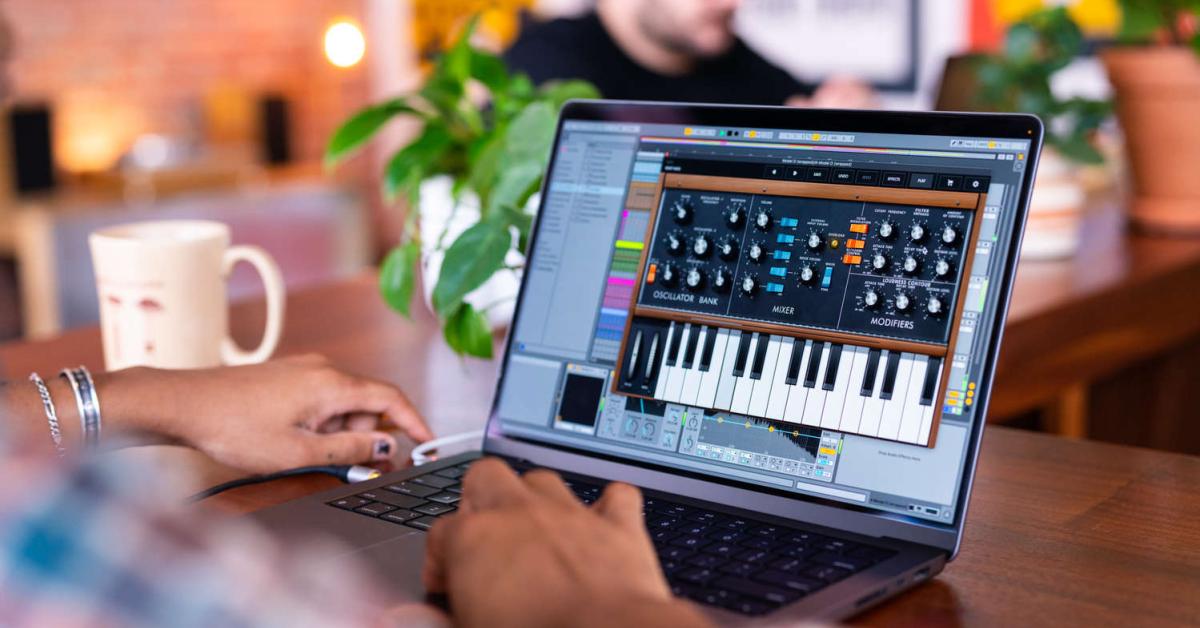 App Minimoog Model D endlich auch für Desktop-Rechner